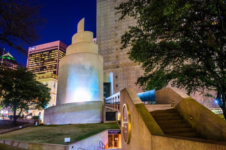 Classic Dallas Landmarks - Voyage Dallas Magazine | Dallas City Guide