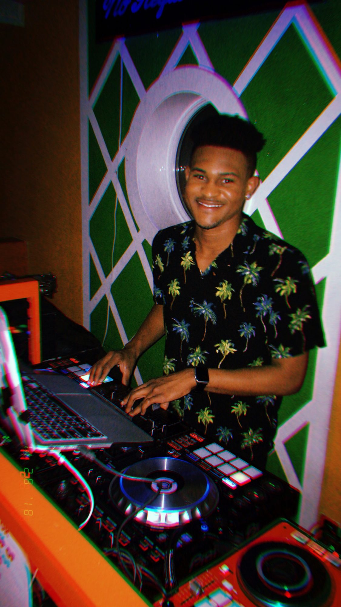 Meet Elliott Reed Jr. a.k.a. DJ Ellz - Voyage Dallas Magazine | Dallas ...