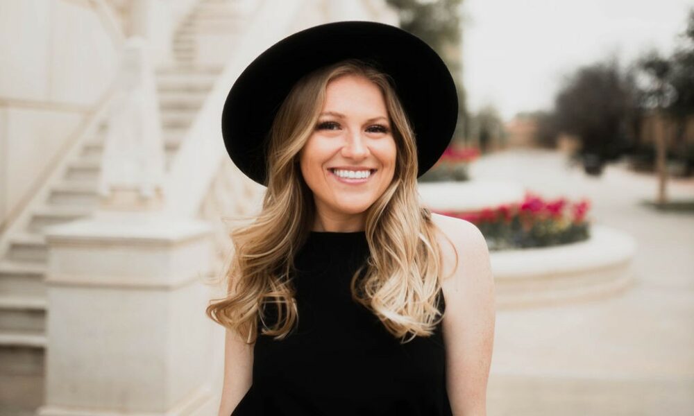 Daily Inspiration: Meet Hannah Isett – Voyage Dallas Magazine | Dallas ...