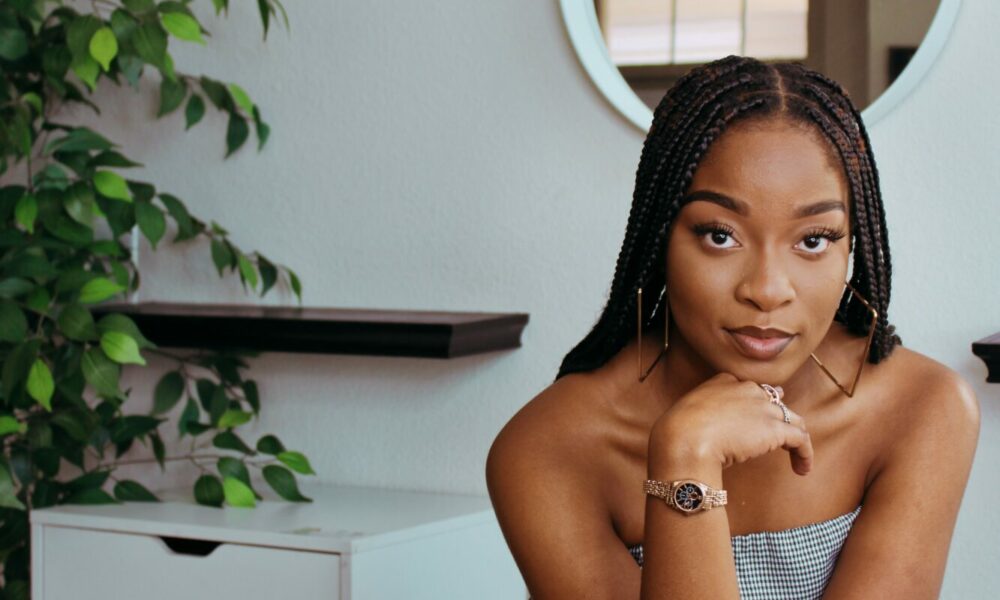 Community Highlights: Meet Robyne Henry of Robyne Speaks - Voyage ...
