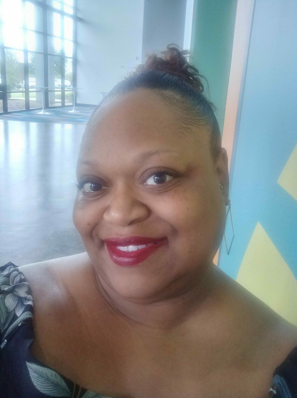 Rising Stars: Meet Dee Lewis - Voyage Dallas Magazine | Dallas City Guide