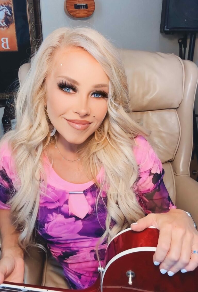 Meet Lady Redneck - Voyage Dallas Magazine | Dallas City Guide