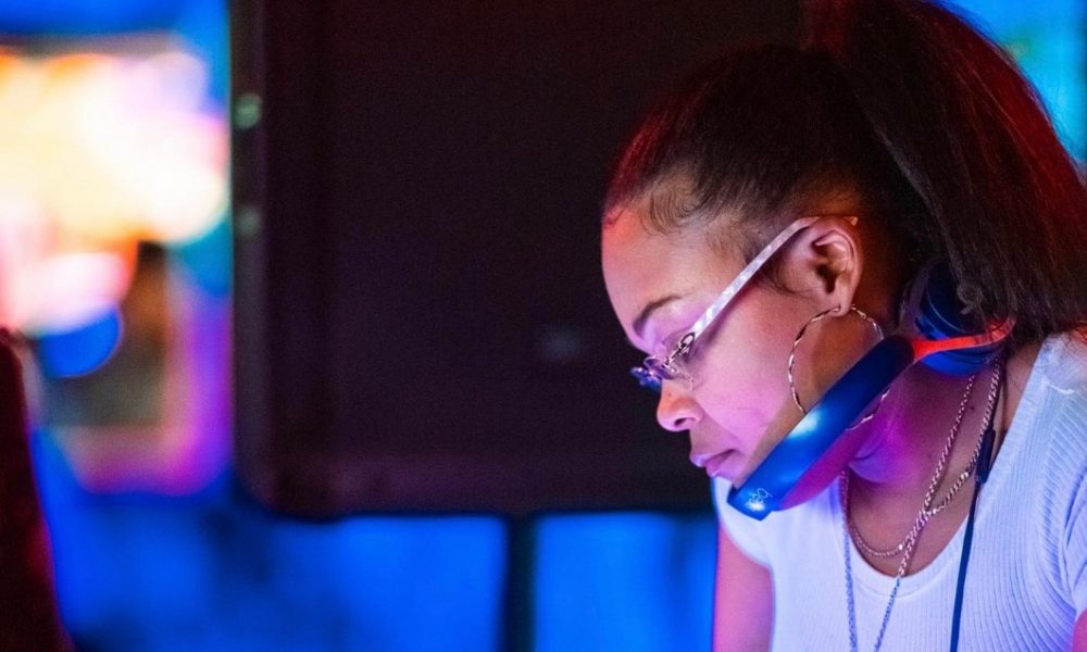 Check Out Muva Mars’ Story - Voyage Dallas Magazine | Dallas City Guide