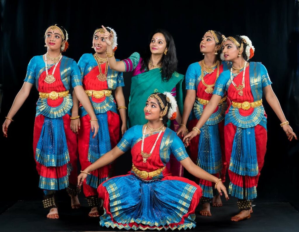 Conversations with Vanditha Mohan - Voyage Dallas Magazine | Dallas ... Conversations with Vanditha Mohan - Voyage Dallas Magazine | Dallas ...