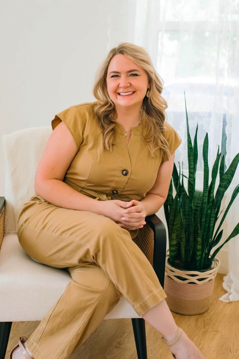 Hidden Gems: Meet Alyssa Williamson of Embodied Counseling - Voyage ...