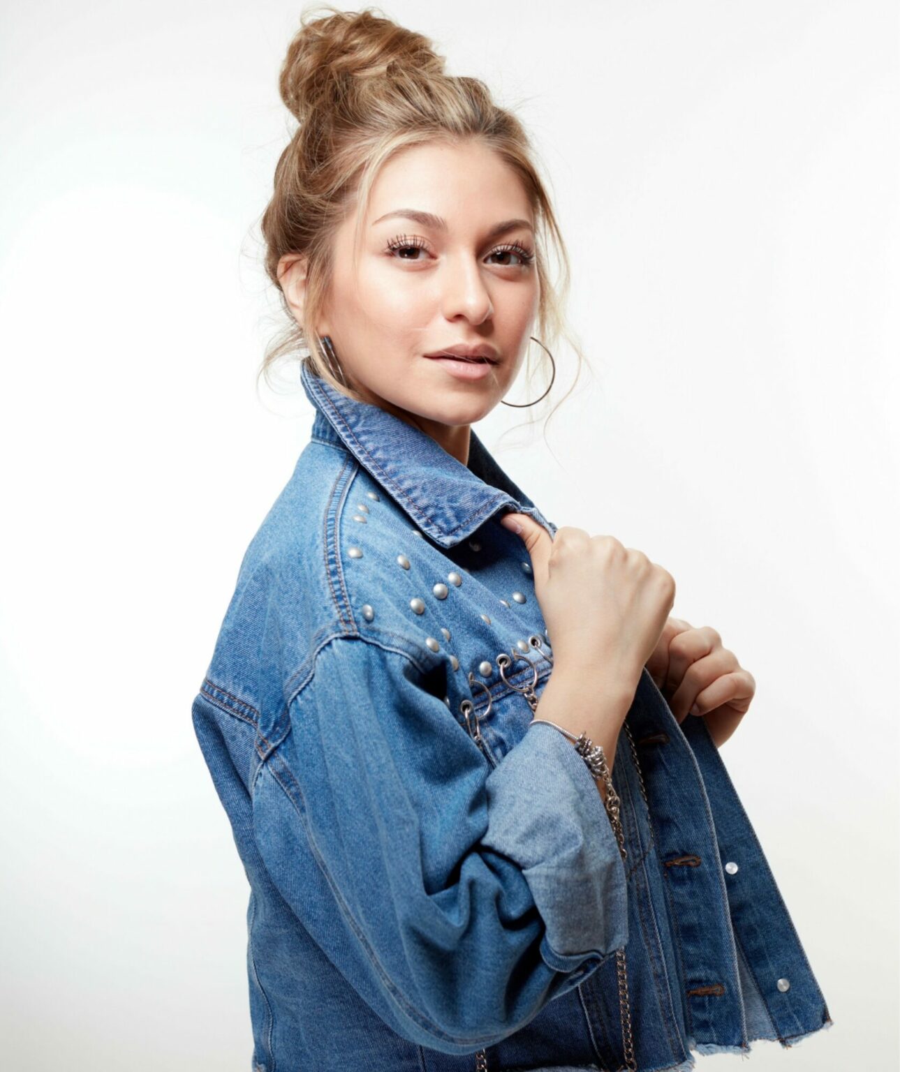 Rising Stars: Meet Daisy Close - Voyage Dallas Magazine | Dallas City Guide