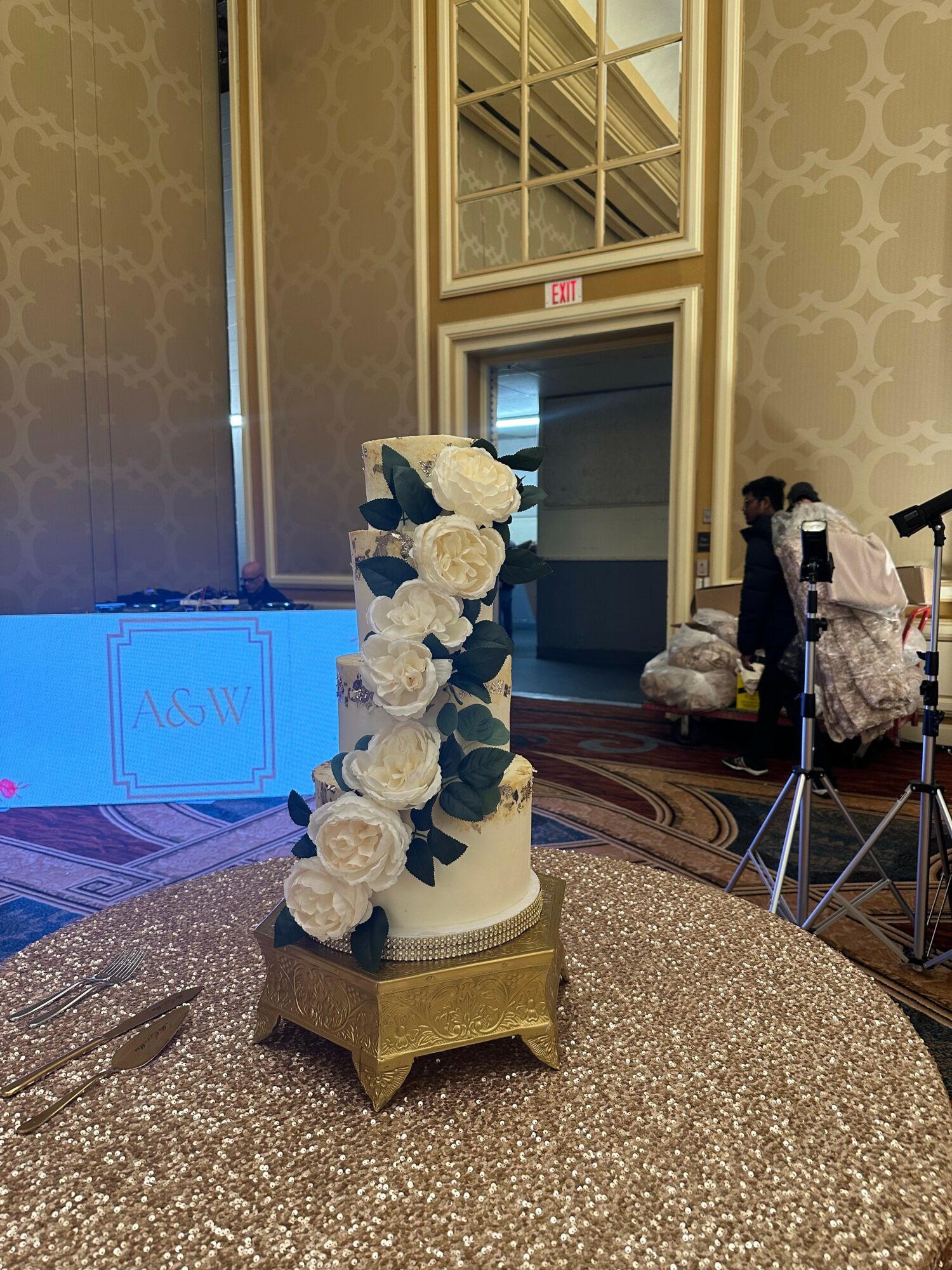 Community Highlights: Meet Mehreen Adnan of Mehr’s Cake Corner - Voyage ...