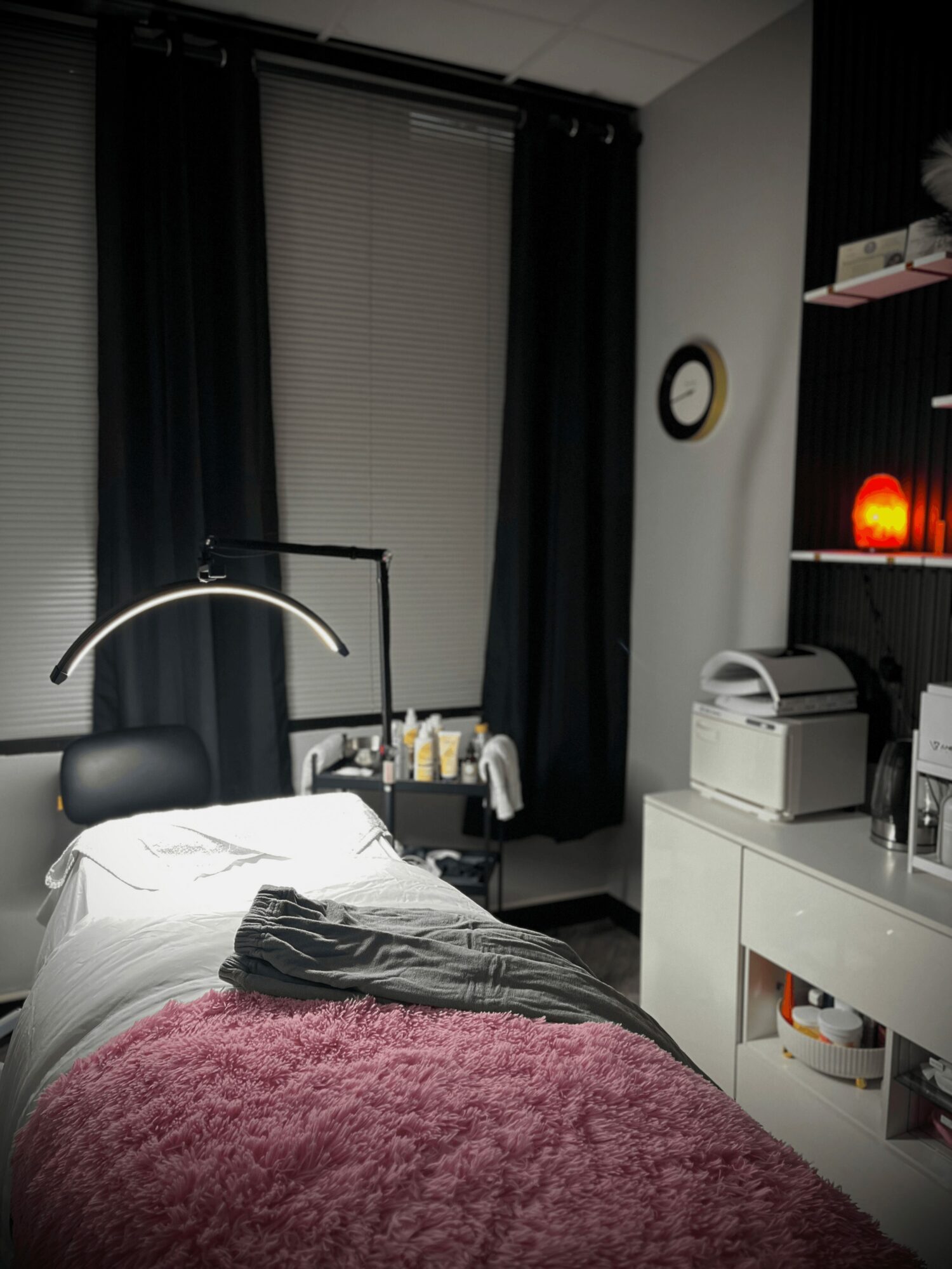 Community Highlights: Meet Chaslyn Reynolds of Noirélan - Voyage Dallas ...