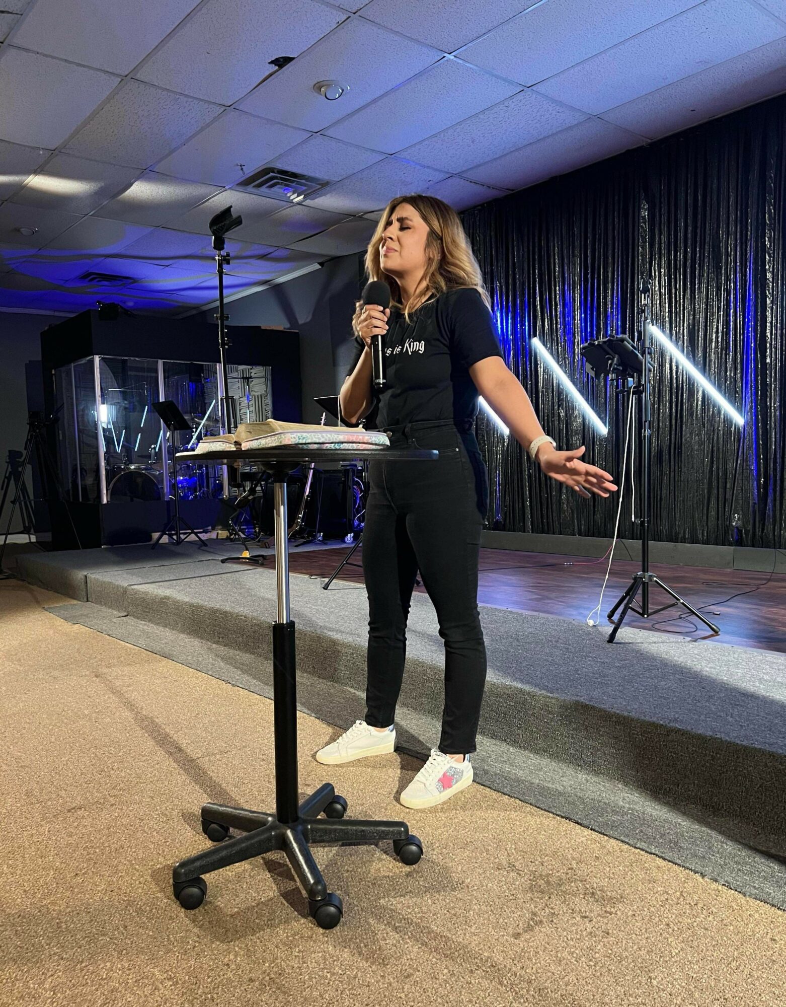 Rising Stars: Meet Gina Diaz of Dallas - Voyage Dallas Magazine ...