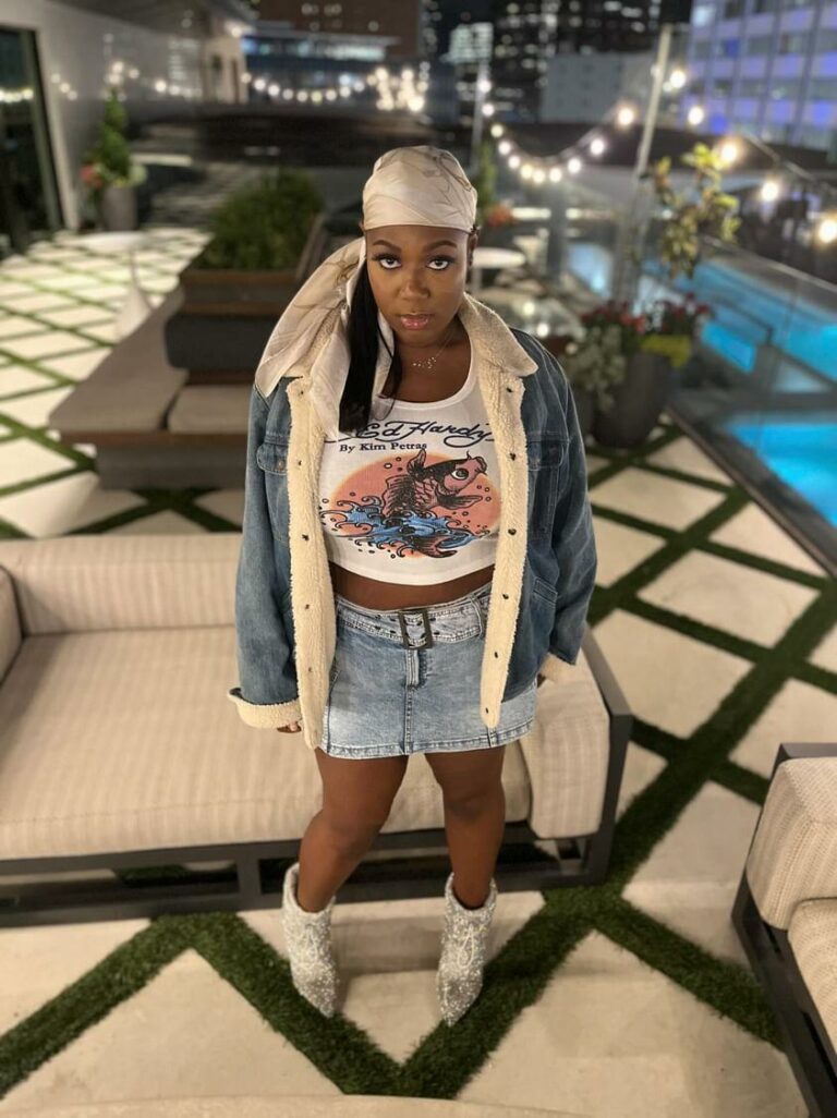 Check Out Kamari Holloway’s Story - Voyage Dallas Magazine | Dallas ...