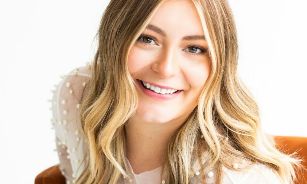 Life & Work with Lynze Schmidt of Decatur, TX - Voyage Dallas Magazine ...