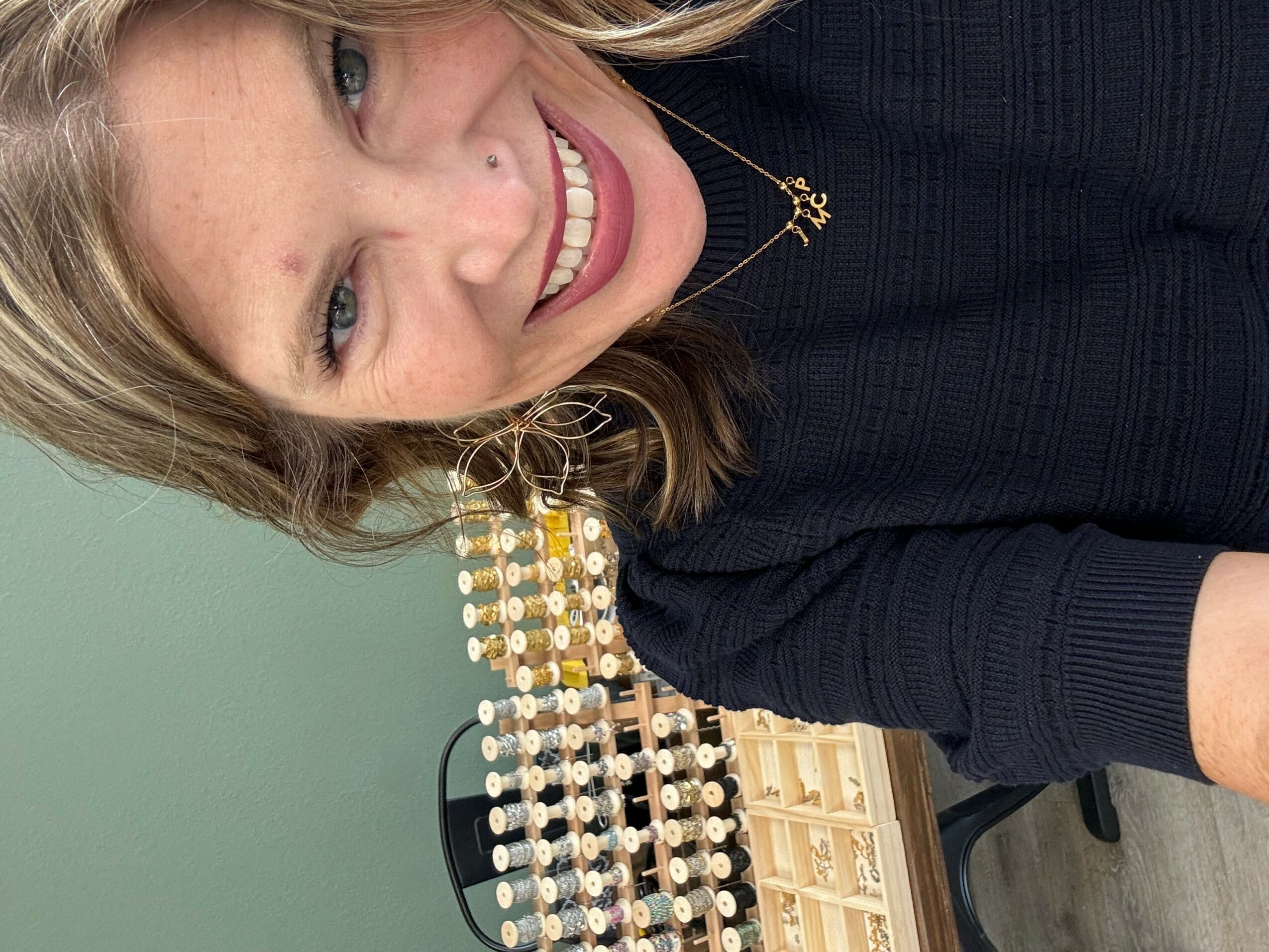 Community Highlights: Meet Amanda Sturgeon of The Charming Bee - Voyage ...