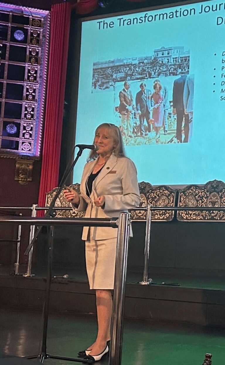 Daily Inspiration: Meet Deborah Morris - Voyage Dallas Magazine ...