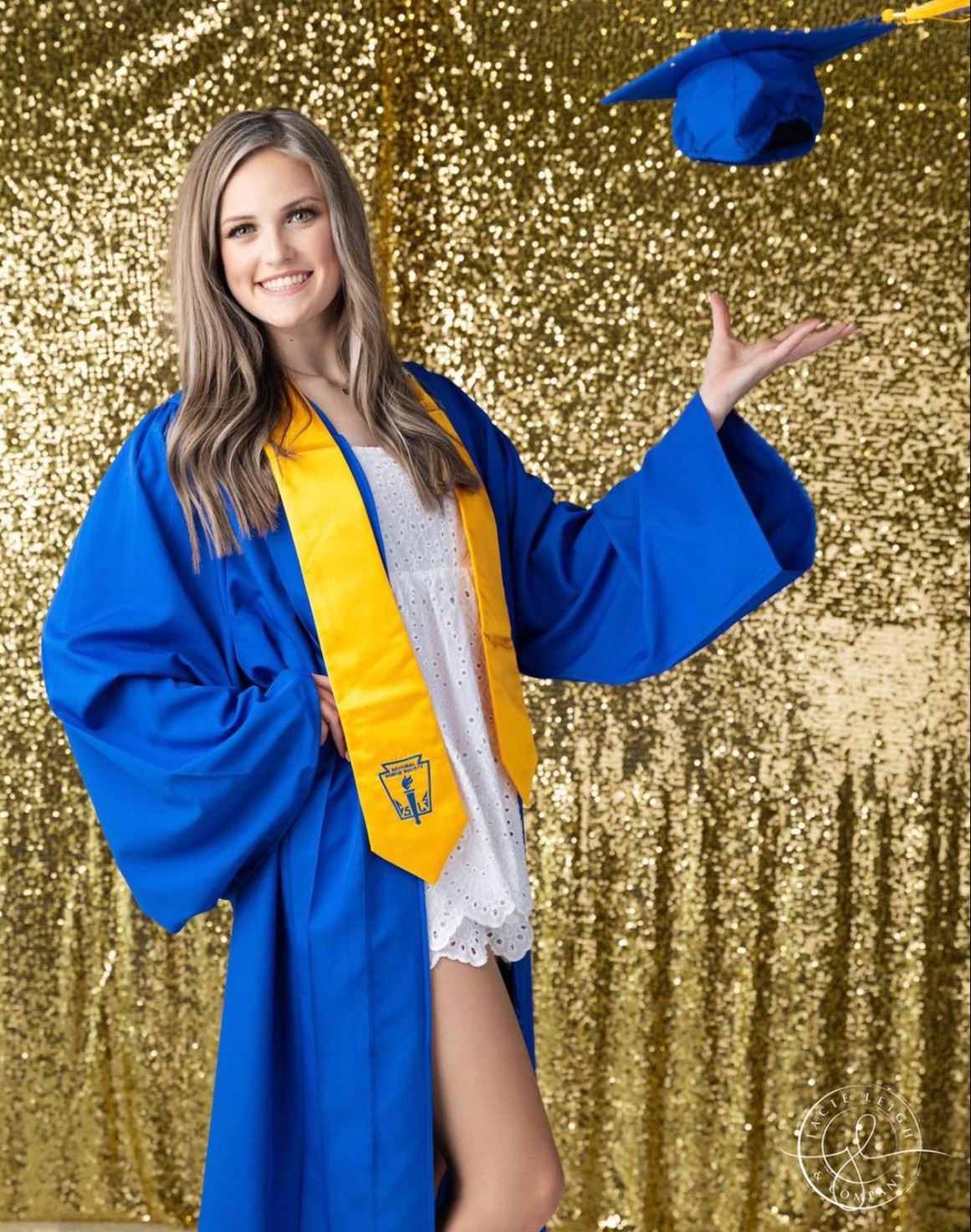 Daily Inspiration: Meet Elizabeth Burge - Voyage Dallas Magazine ...