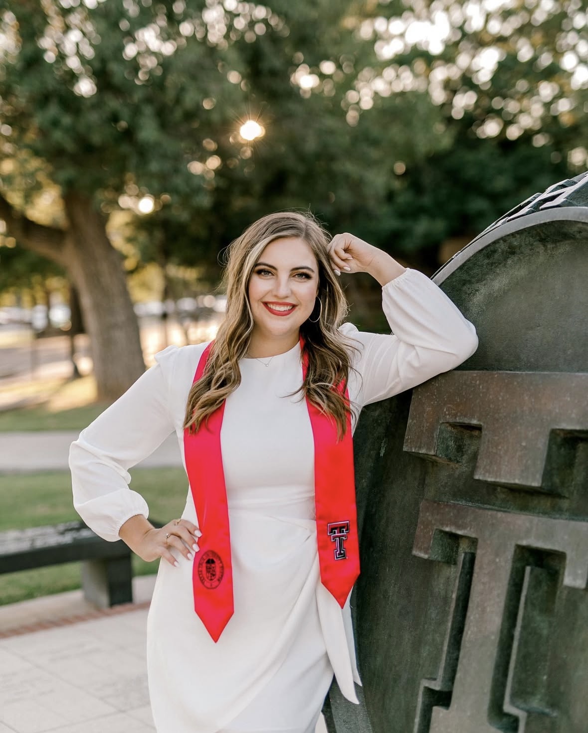 Daily Inspiration: Meet Elizabeth Burge - Voyage Dallas Magazine ...