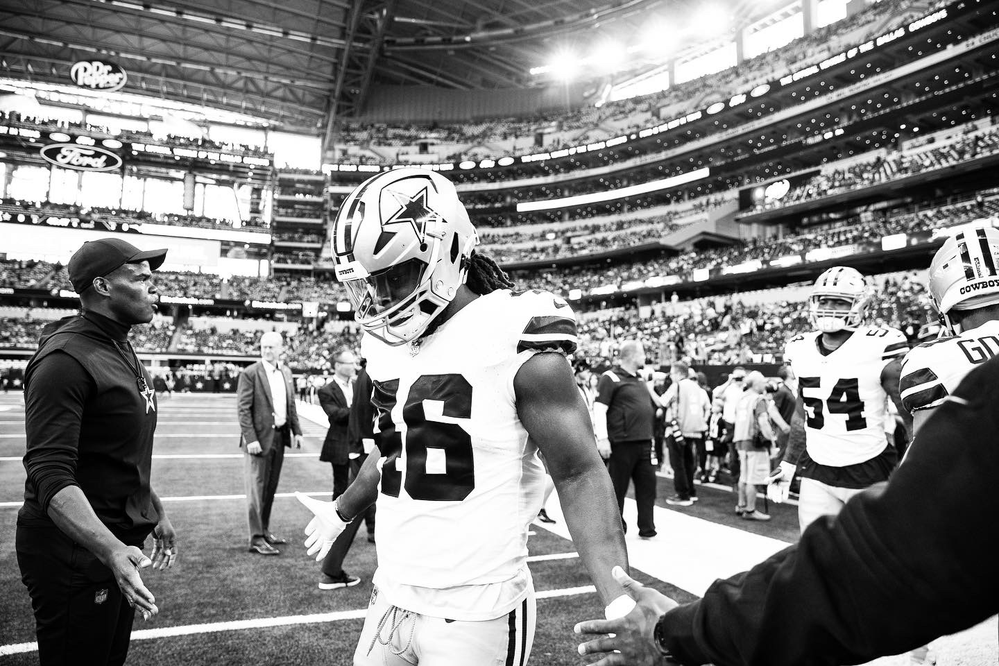 Life & Work with Malik Jefferson of Dallas - Voyage Dallas Magazine ...