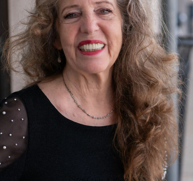 Daily Inspiration: Meet Cindi Lawrence Hanson - Voyage Dallas Magazine ...